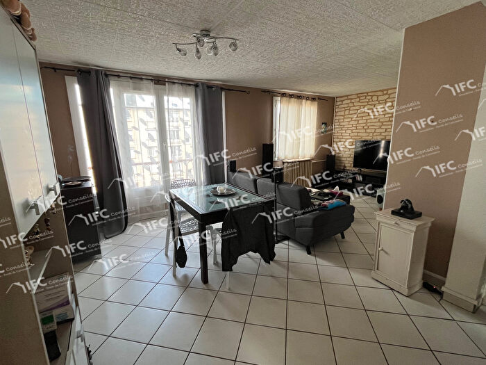 Appartement à vendre - Évreux, Navarre - 3 pièces - 2 chambres