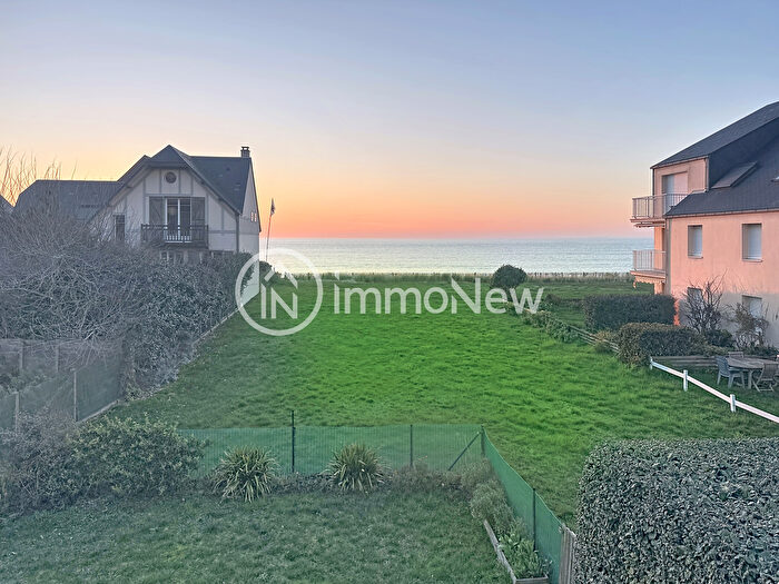 Maison à vendre - Jullouville - 6 pièces - 3 chambres