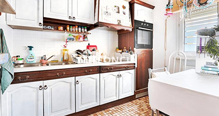 Appartement à vendre - Mulhouse, Bourtzwiller - 3 pièces - 2 chambres