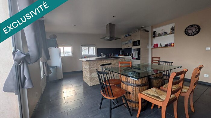 Maison à vendre - Corneilhan - 3 pièces - 2 chambres