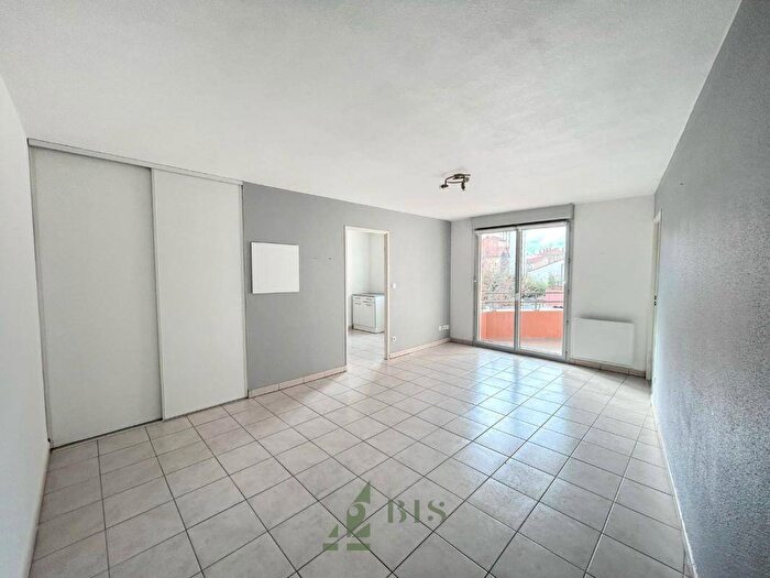 Appartement à louer - Roanne - 2 pièces - 1 chambre