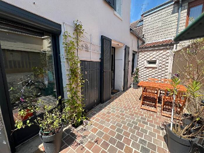 Maison à vendre - Épernon - 5 pièces - 3 chambres