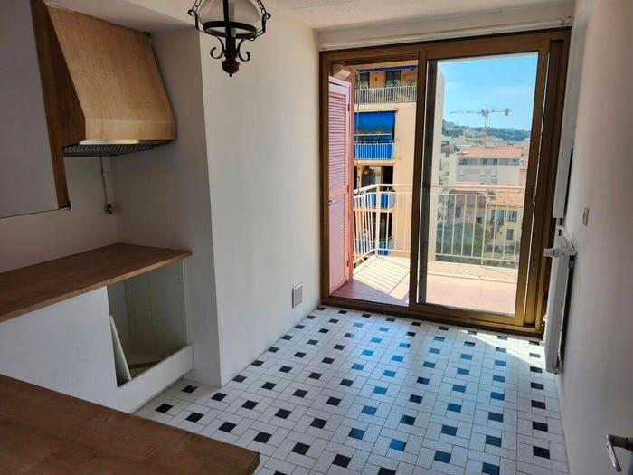 Appartement 3 pièces à Saint Roch, Nice, à louer
