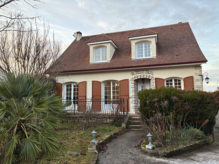 Maison à vendre - Darvault - 7 pièces - 5 chambres