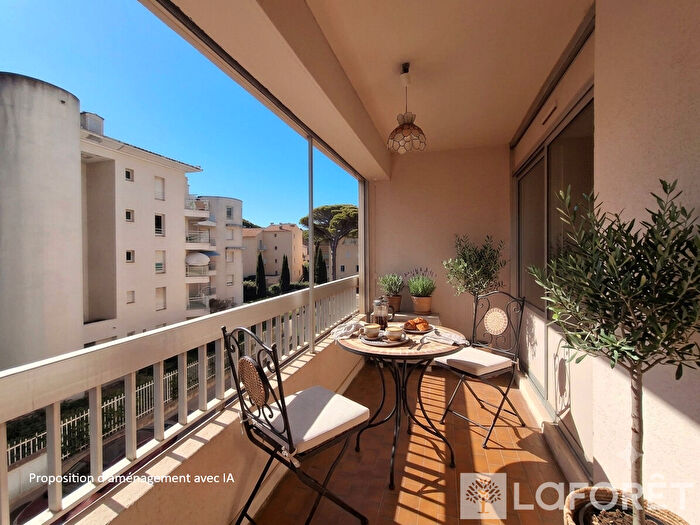 Hyères, Port : Appartement 2 pièces à vendre