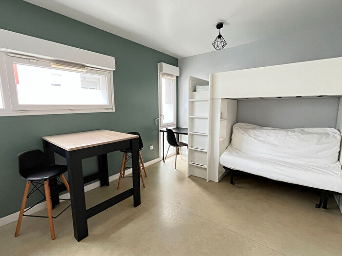 Appartement à louer - La Rochelle, Saint-Eloi, Rompsay - 1 pièce