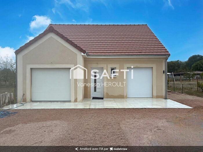 Saint-Martin-d'Auxigny - Maison 4 pièces à vendre