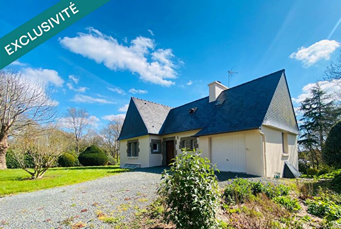 Maison 9 pièces à Tonquédec, à vendre
