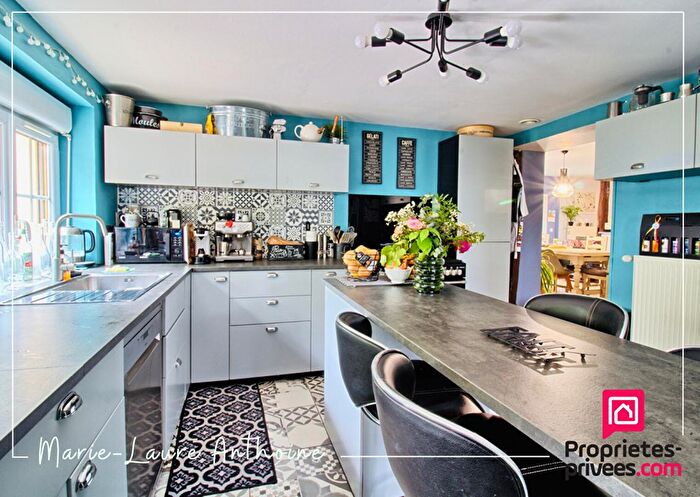 Maison à vendre - Pierre-de-Bresse - 8 pièces - 5 chambres