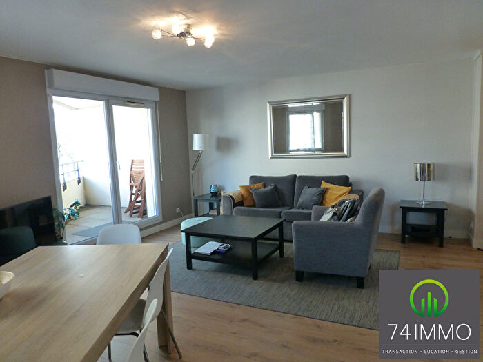 Appartement à louer - Annecy, Mandallaz, Prairie, Vovray - 4 pièces - 3 chambres