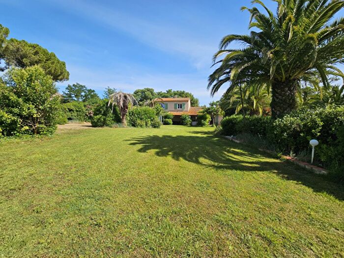 Maison 5 pièces à Tourbes, à vendre