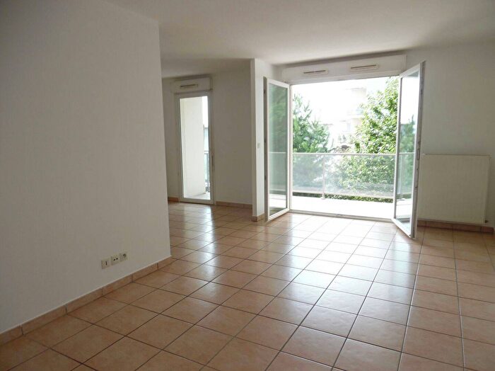 Appartement à louer - Bergougnan, Clermont-Ferrand - 2 pièces - 1 chambre
