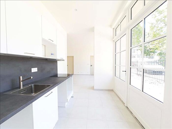 Appartement à louer - Laval, Les Fourches - 2 pièces - 1 chambre