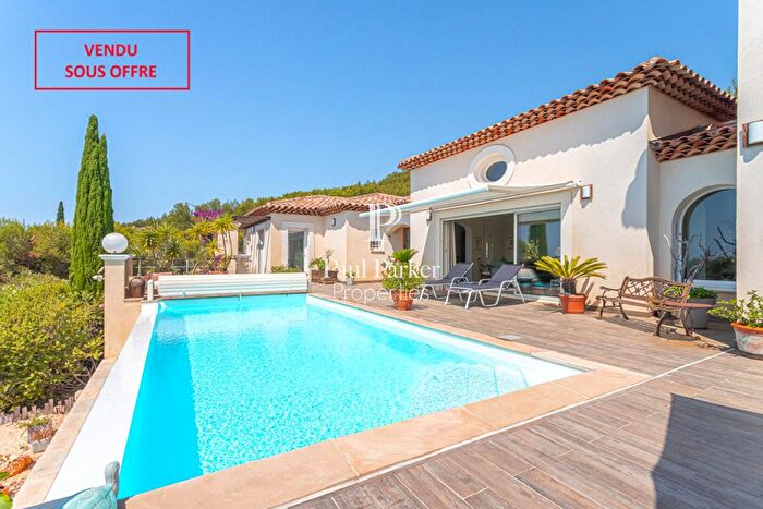 Maison à vendre - Bandol - 8 pièces - 4 chambres