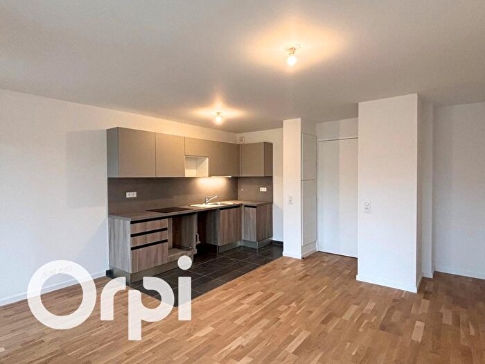 Appartement 4 pièces à Élancourt, Clé Saint-Pierre, Pissaloup, La Revanche, à louer