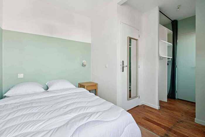 Agent Sarre-Centre-Les Vallées-La Garenne, Colombes - Appartement 1 pièce à louer