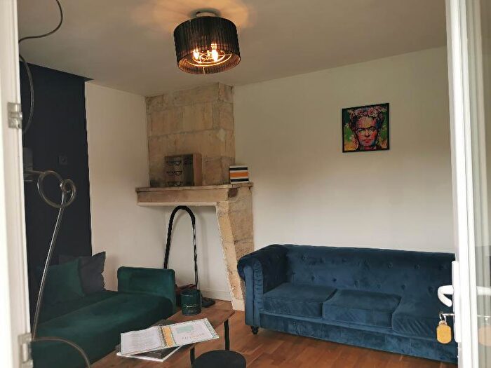 Sainte-Terre : Maison 2 pièces à louer