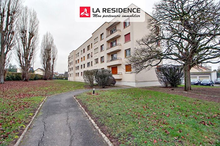 Appartement à vendre - Les Clayes-sous-Bois, Centre-ville - 2 pièces - 1 chambre