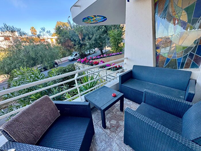 Appartement à vendre - Cannes, Californie Pezou - 2 pièces - 1 chambre