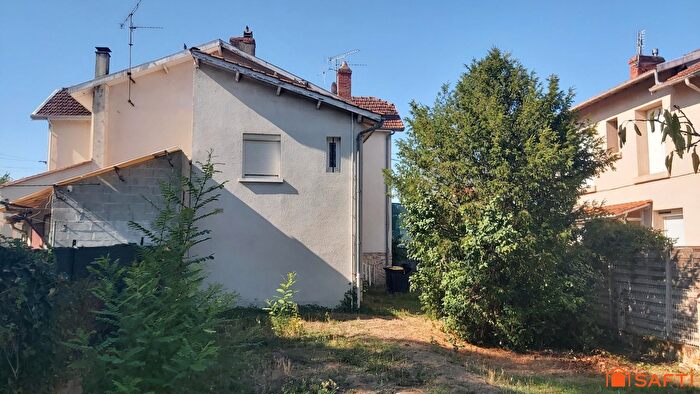 Maison 4 pièces à Gond-Pontouvre, à vendre