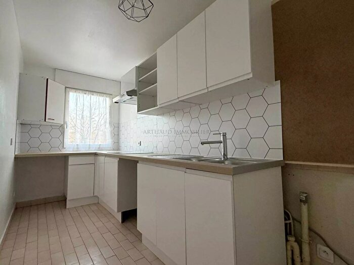 Appartement à louer - La Fontaine Blanche, Savigny-sur-Orge - 4 pièces - 3 chambres