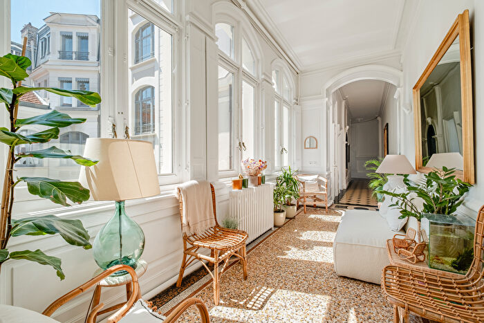 Appartement à vendre - Lyon e , Tête dOr, Vitton - 5 pièces - 4 chambres