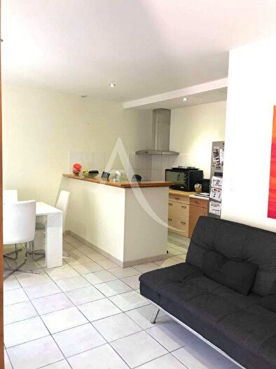 Maison à louer - Villemur-sur-Tarn - 3 pièces - 2 chambres