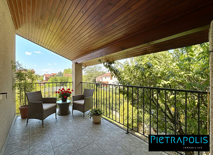 Maison à vendre - Corbas - 6 pièces - 5 chambres