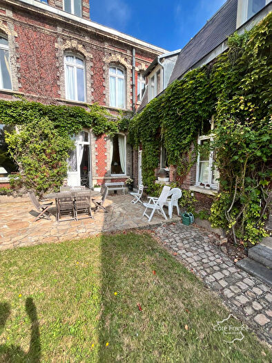 Maison à vendre - Le Cateau-Cambrésis - 12 pièces - 6 chambres