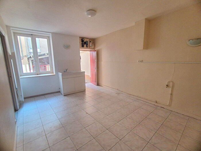 Appartement 2 pièces à centre Ville-La Chartonnière-La Barre, Villefranche-sur-Saône, à louer