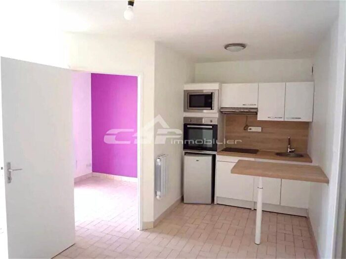 Appartement à louer - Plougonvelin - 2 pièces - 1 chambre