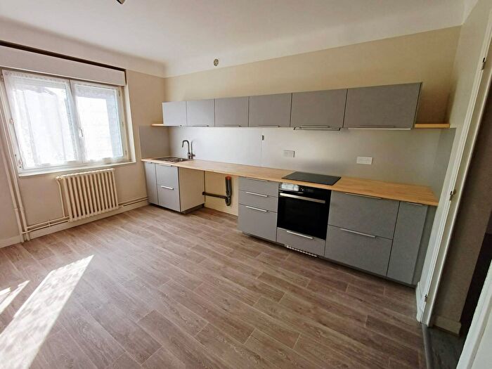 Appartement à louer - Monistrol-sur-Loire - 3 pièces - 2 chambres