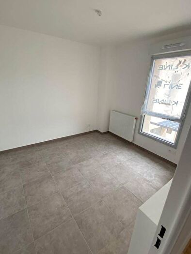 Maison à louer - Saint-Genis-lArgentière - 4 pièces - 3 chambres