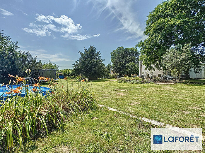 Maison à vendre - Condé-sur-Vesgre - 8 pièces - 6 chambres