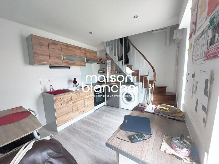 Appartement à louer - Saint-Maixent-lécole - 2 pièces - 1 chambre