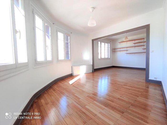 Appartement à louer - Lyon e , Sans Souci, Dauphiné - 3 pièces - 2 chambres