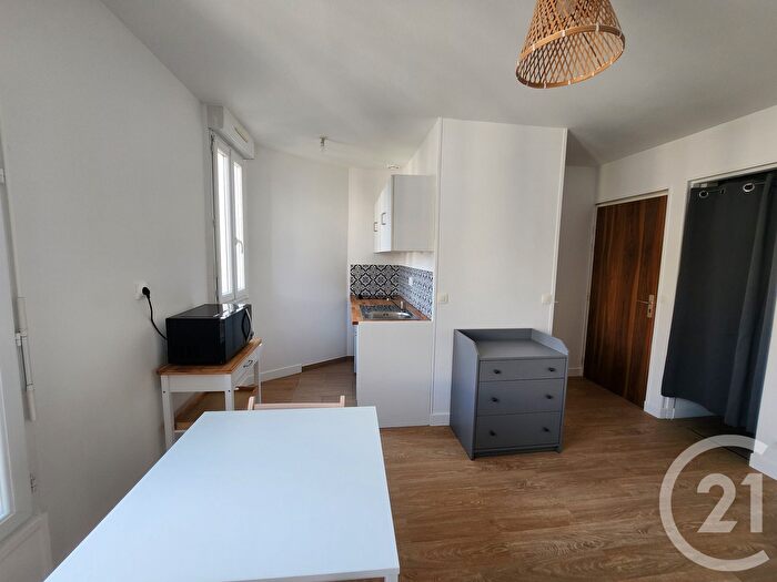 Appartement 1 pièce à louer à Montrouge, Haut-Mesnil Grand Sud