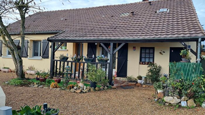 Maison à vendre - Fontenay-sur-Vègre - 5 pièces - 3 chambres