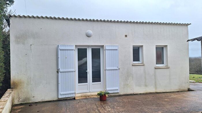 Maison à louer - Nontron - 2 pièces - 1 chambre