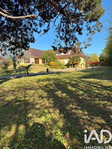 Maison à vendre - Cannes-Écluse - 8 pièces - 7 chambres