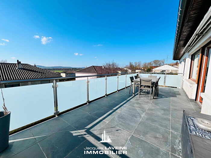 Maison à vendre - Pouilly - 6 pièces - 4 chambres