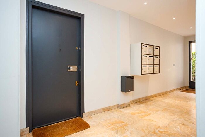 Appartement à vendre - Asnières-sur-Seine, Bécon, Bourguignons - 3 pièces - 2 chambres