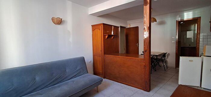Appartement 1 pièce à Castelnaudary, Centre-ville, Gare, La Baffe, à louer