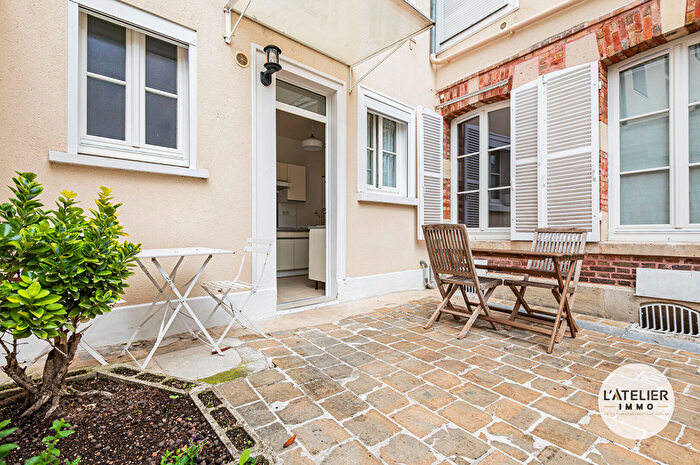 Appartement à vendre - Châlons-en-Champagne, Centre-ville - 4 pièces - 2 chambres