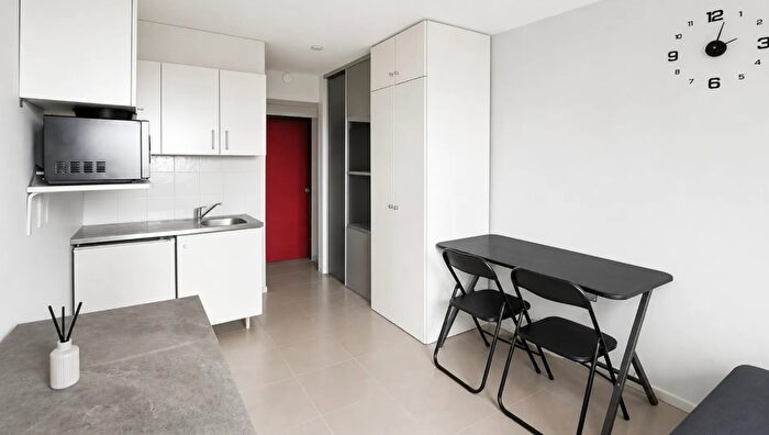 Cergy, Axe Majeur, Horloge - Appartement 1 pièce à vendre