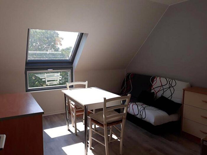 Appartement à louer - Gare-Peloux Mail-Citadelle, Bourg-en-Bresse - 1 pièce