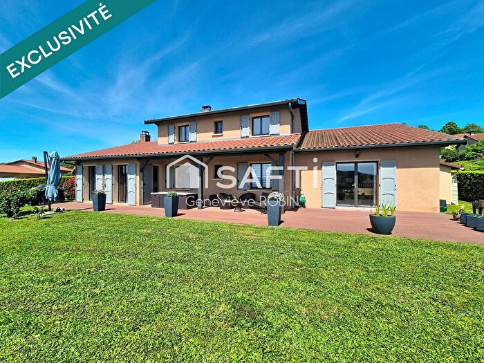 Maison 7 pièces à Bessenay, à vendre