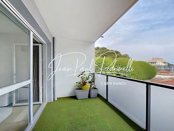 Appartement 2 pièces à vendre - Nice, Saint-Pierre de Feric