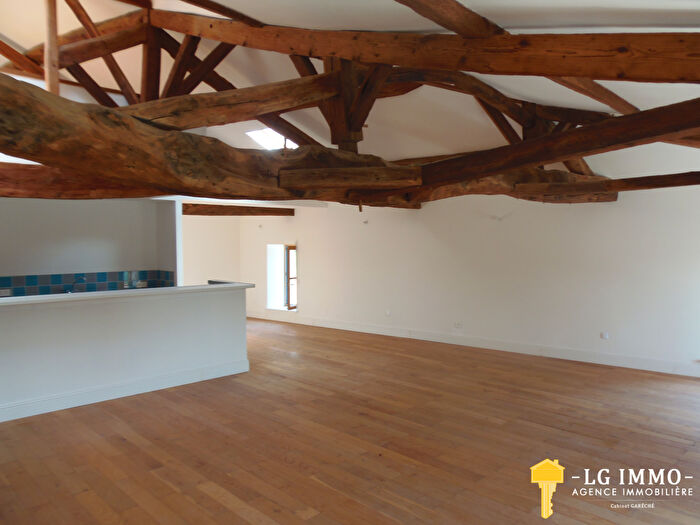 Appartement à vendre - Mortagne-sur-Gironde - 4 pièces - 3 chambres