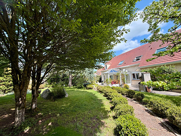 Maison 7 pièces à vendre à Les Essarts-le-Roi